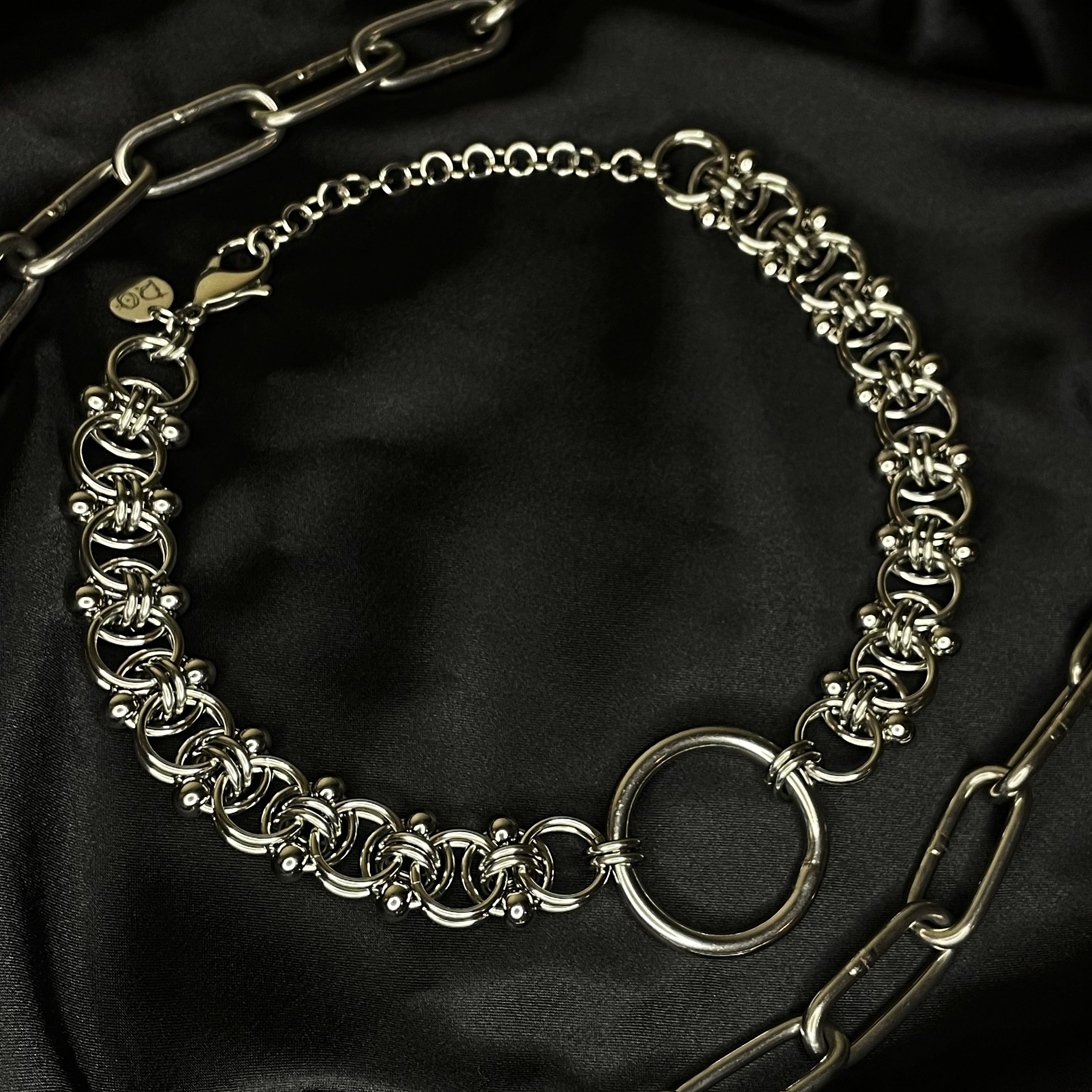 the beaded helm choker – Desired Objects